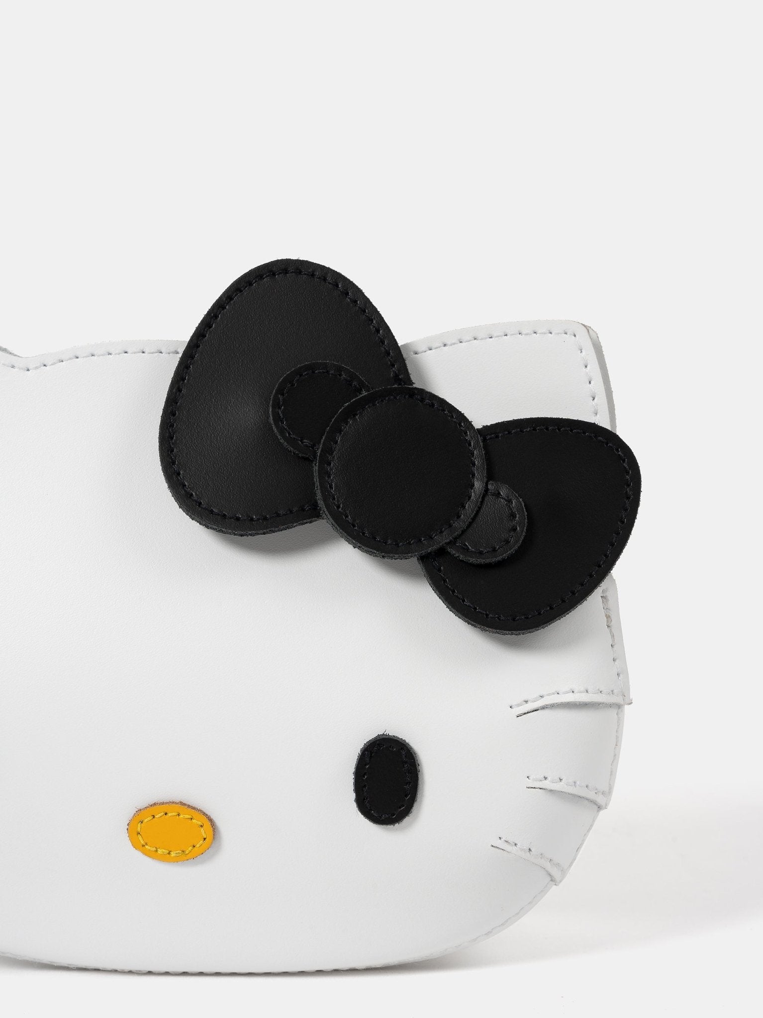 The Hello Kitty Mini Detachable Bow in Black | Cambridge Satchel